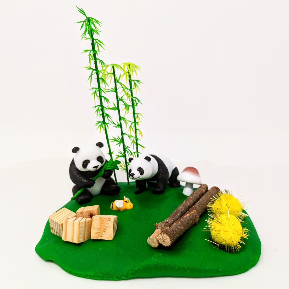 BEAR-Y PANDA – Boxes with Wings